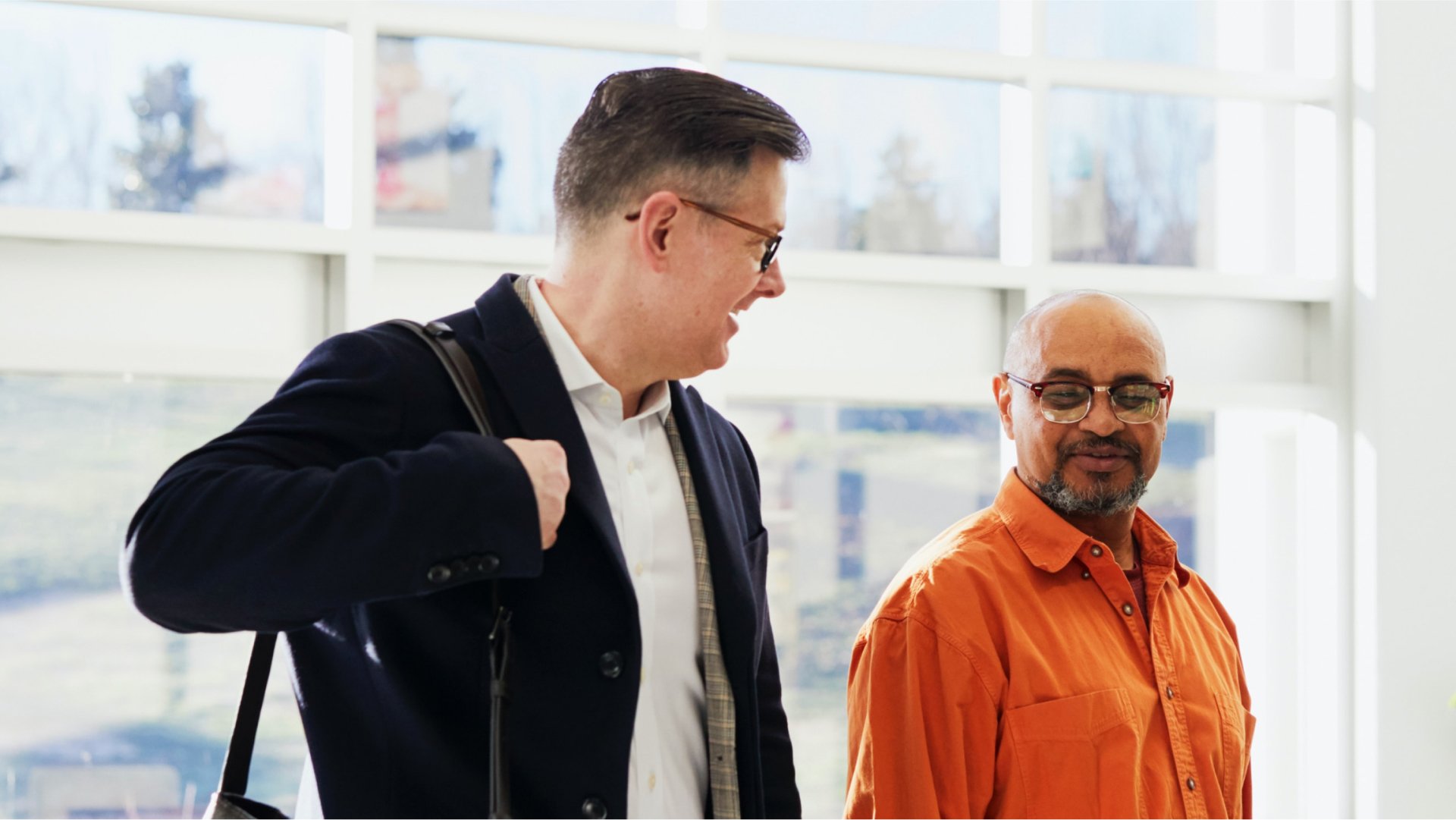 Real Estate Broker vs Agent: What's The Difference? - Luxury Presence