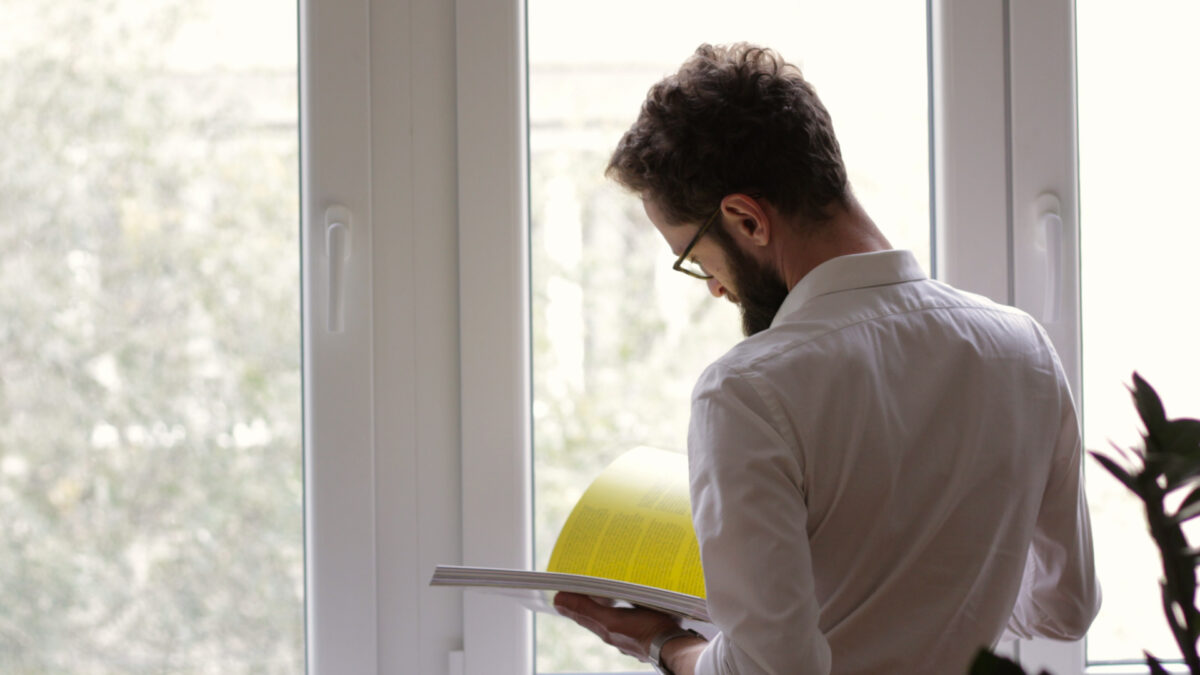 Becoming a Part-Time Real Estate Agent: A Complete Guide - Luxury Presence